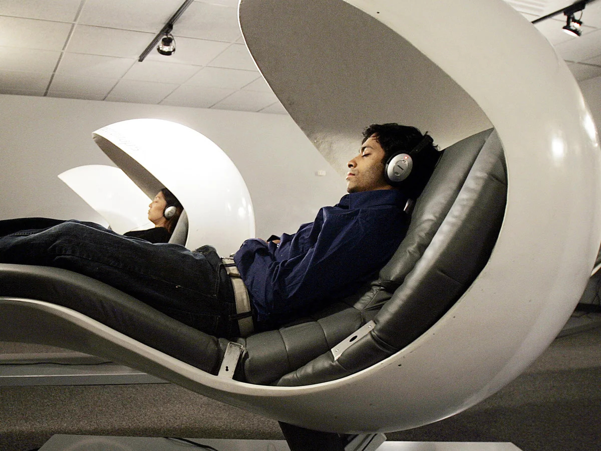Napping pod – Văn hóa ngủ trưa công sở ở Mỹ và Hàn - INOAC LIVING